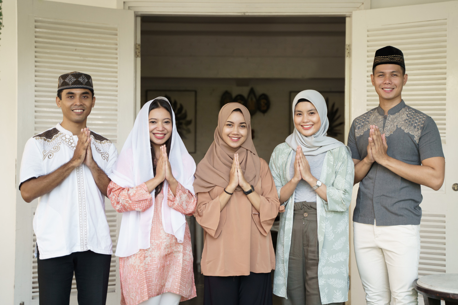 5 Kain Yang Cocok Untuk Busana Lebaran | MOIZTEX